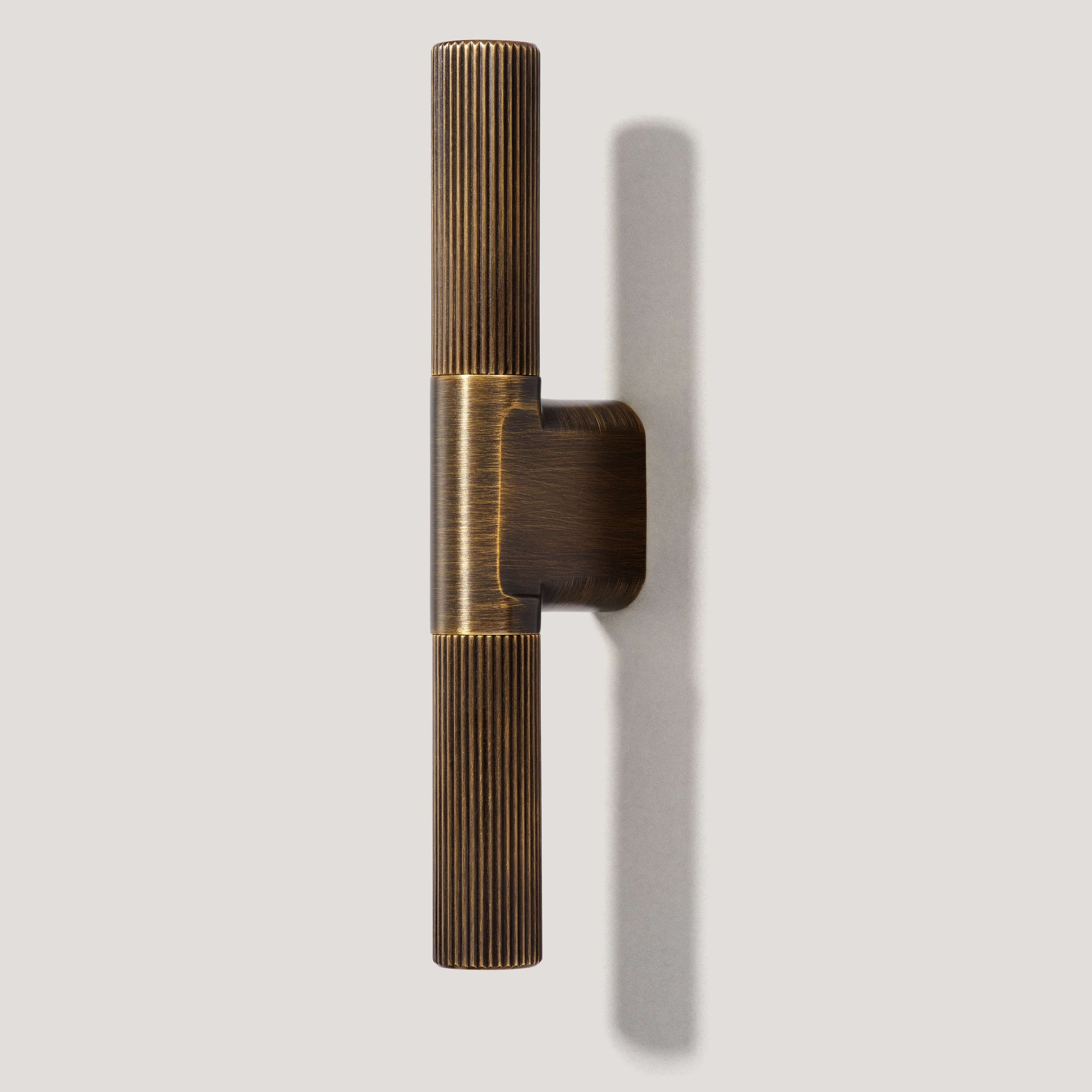 Plank BECKER Grooved Large Single T Pull – New York Hardware, Inc